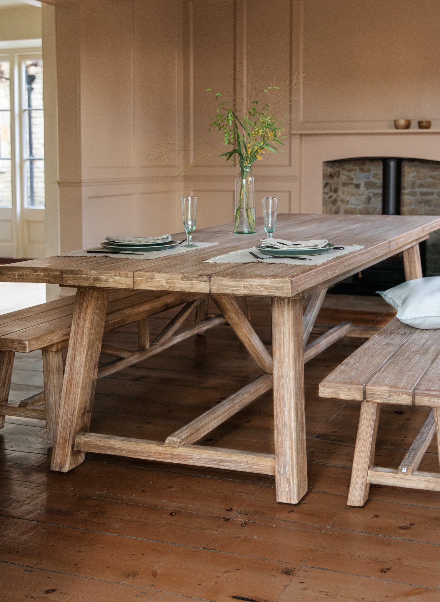 Chilford Solid Wood Dining Table (Large) – Soto Gardens